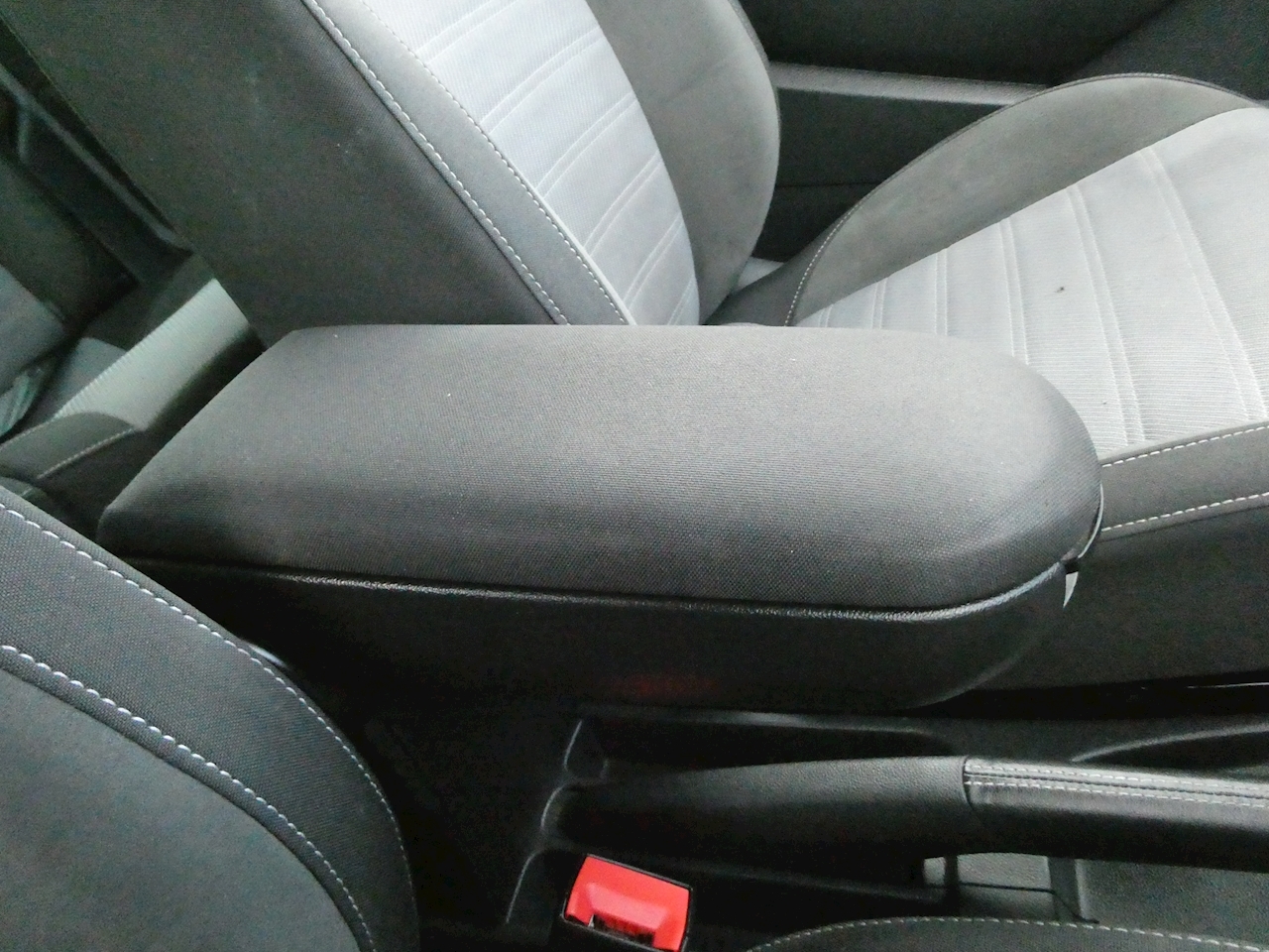 Used 2017 Volkswagen Polo 1.0 TSI R-Line, Manual For Sale in ...