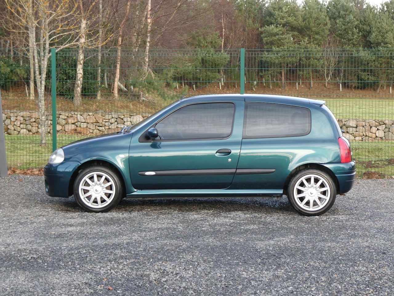 Used 2001 Renault Clio 172 2.0 16v Renaultsport Exclusive No 161 For ...
