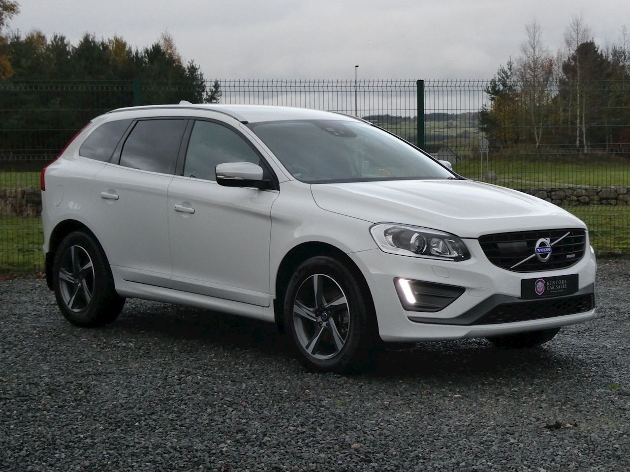 Used 2015 Volvo XC60 2.4 D4 R-Design Lux Nav, Geartronic (Auto) For ...