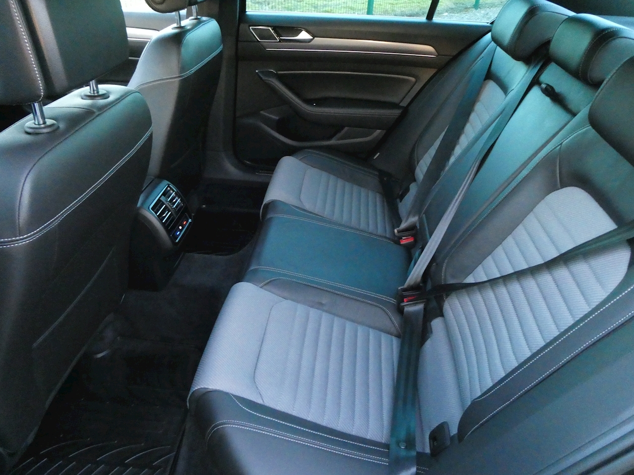 Used 2018 Volkswagen Passat 2.0 TDI R-Line Saloon, Manual For Sale in ...