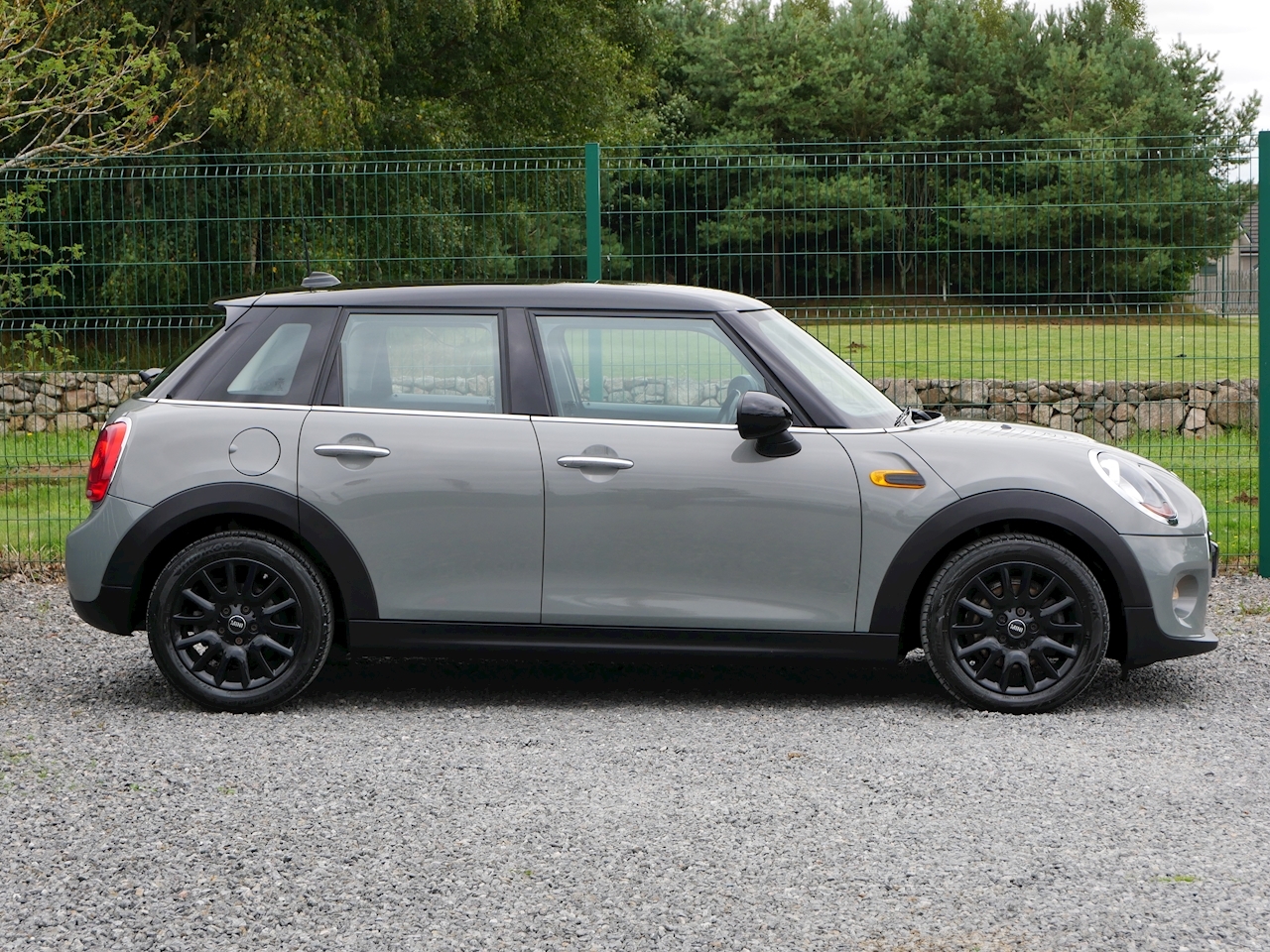 Used 2014 MINI Hatch 1.5 Cooper 5dr Hatchback, Manual For Sale in ...