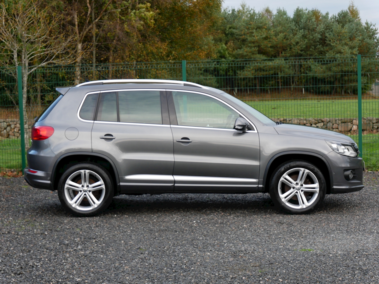 Used 2015 Volkswagen Tiguan 2.0 TDI BlueMotion Tech R-Line 4WD, DSG For ...