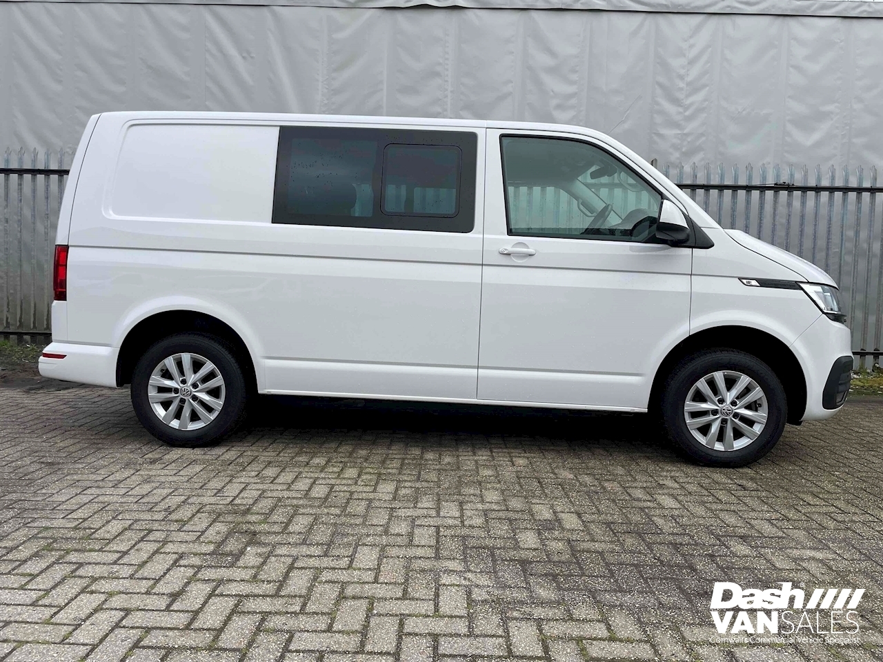 Used 2020 Volkswagen Transporter TDI T30 Highline For Sale in Cornwall ...