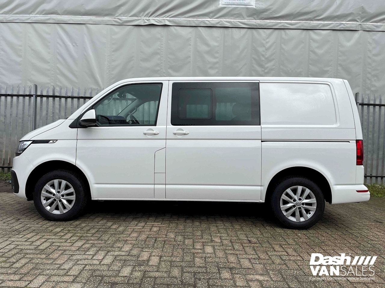Used 2020 Volkswagen Transporter TDI T30 Highline For Sale in Cornwall ...