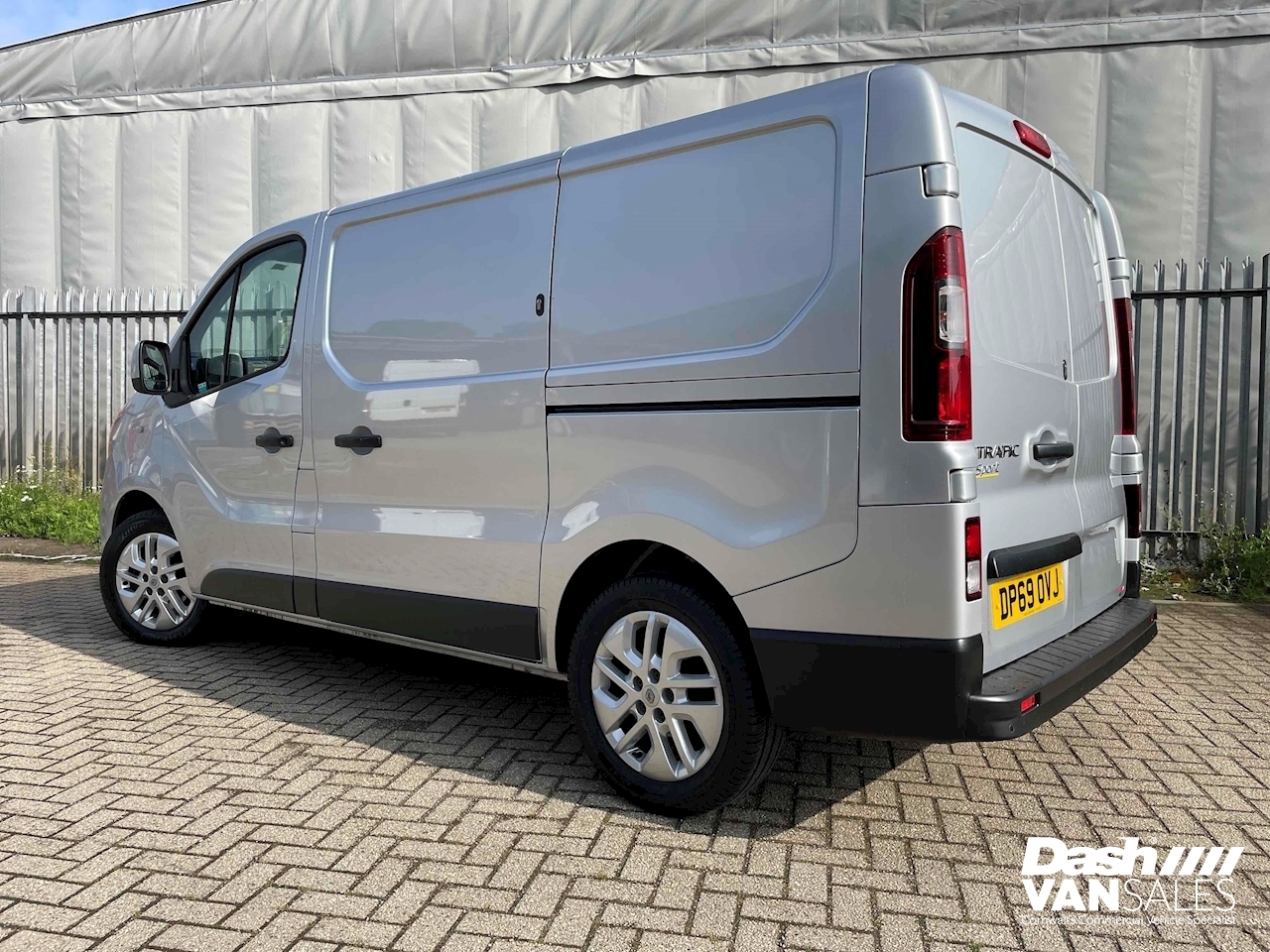 Used 2019 Renault Trafic dCi ENERGY 120 SL28 Sport For Sale in Cornwall ...