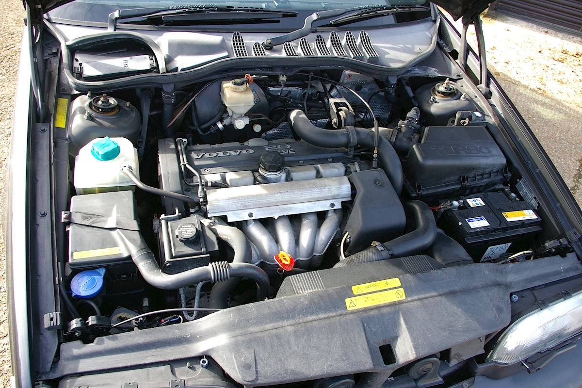 Used 1996 Volvo 850 850 R Saloon Manual For Sale in Hertfordshire (U113 ...