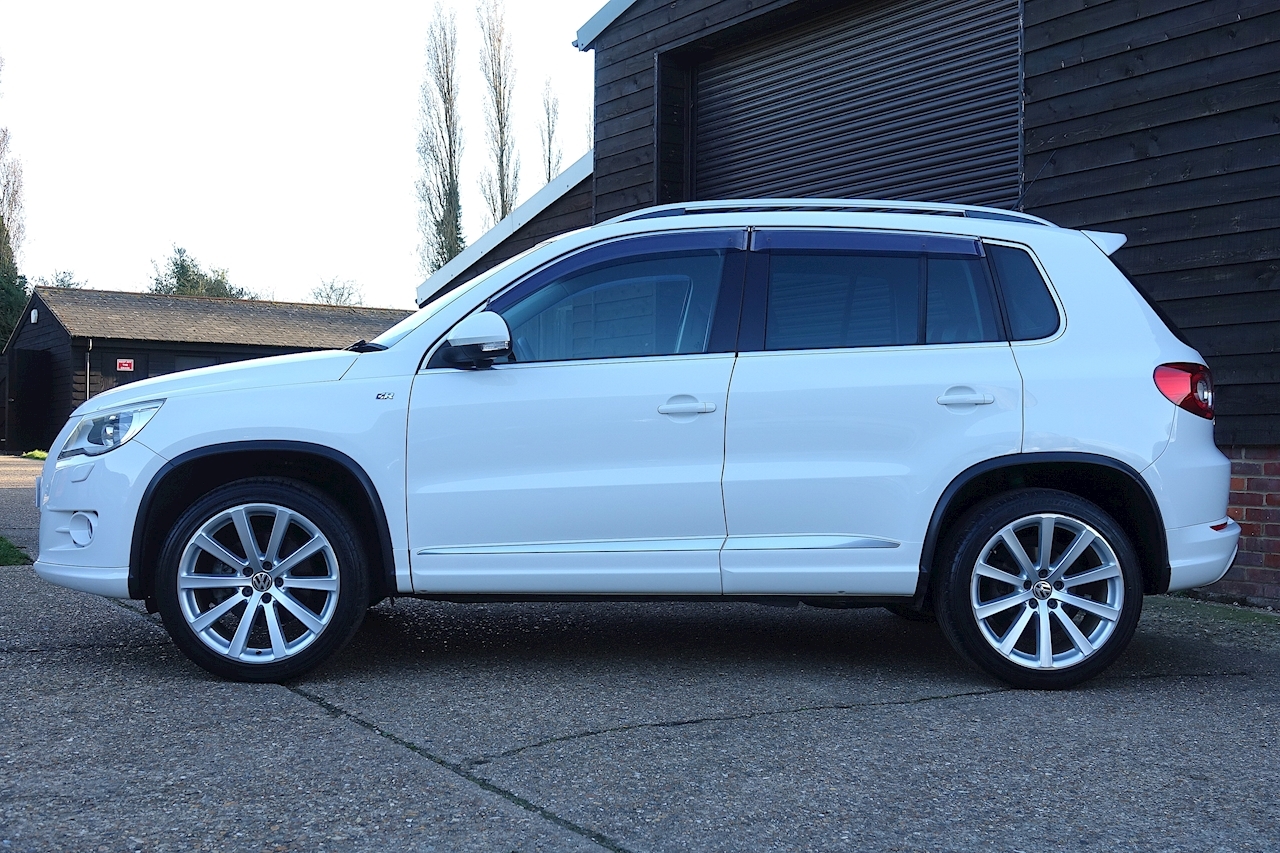 Used 2010 Volkswagen Tiguan R-Line TSI Bluemotion Technology 4Motion ...