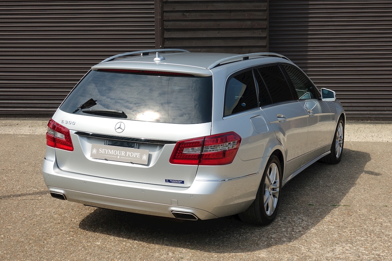 Used 2012 Mercedes-Benz E Class E300 V6 Petrol Avantgarde Automatic ...