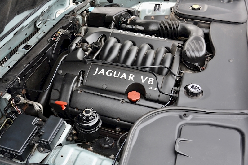 Used Jaguar XJ8 3.2 V8 (U1057) For Sale