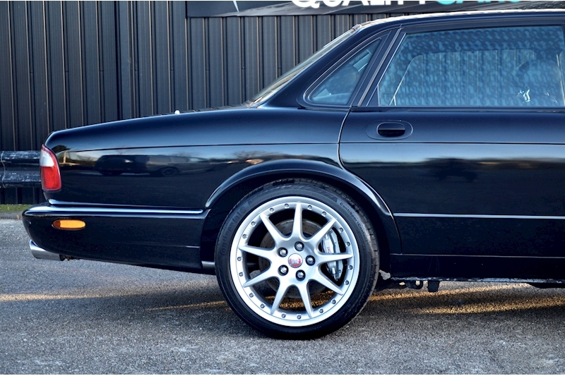 Used Jaguar XJR 100 XJR 100 (U1945) For Sale