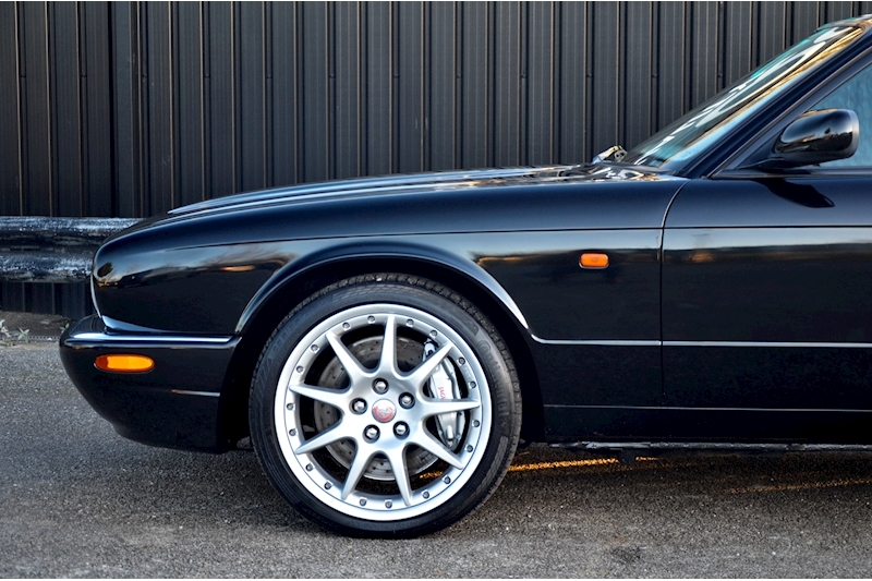 Used Jaguar XJR 100 XJR 100 (U1945) For Sale