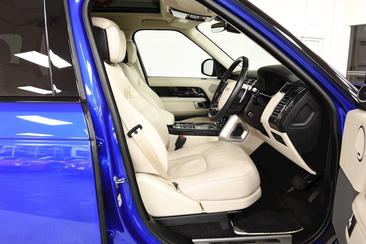 Used 2019 Land Rover Range Rover P400e Autobiography For Sale in Kent ...