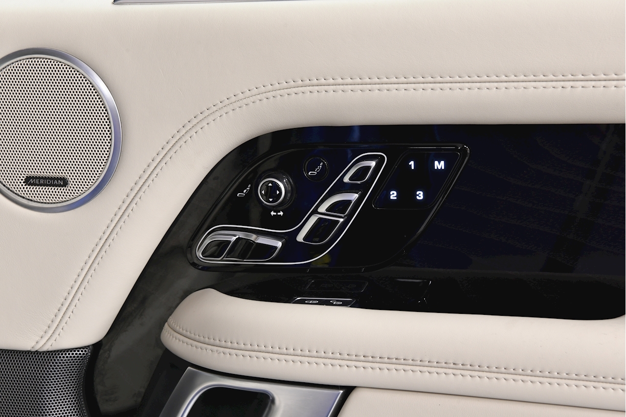 Used 2019 Land Rover Range Rover P400e Autobiography For Sale in Kent ...