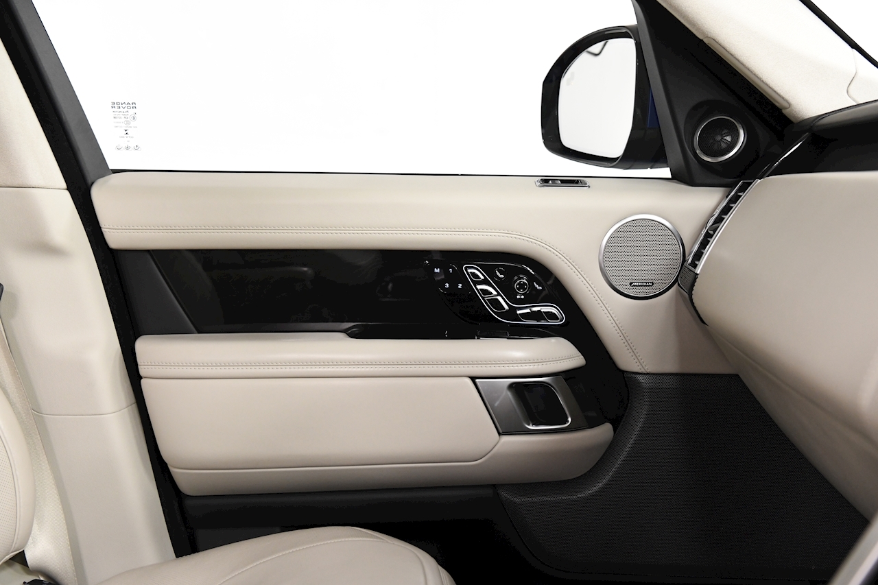 Used 2019 Land Rover Range Rover P400e Autobiography For Sale in Kent ...