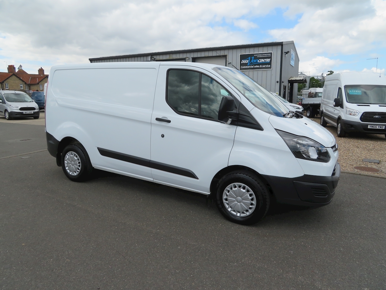 Used 2014 Ford Transit Custom 270 Lr P/V Panel Van 2.2 Manual Diesel ...