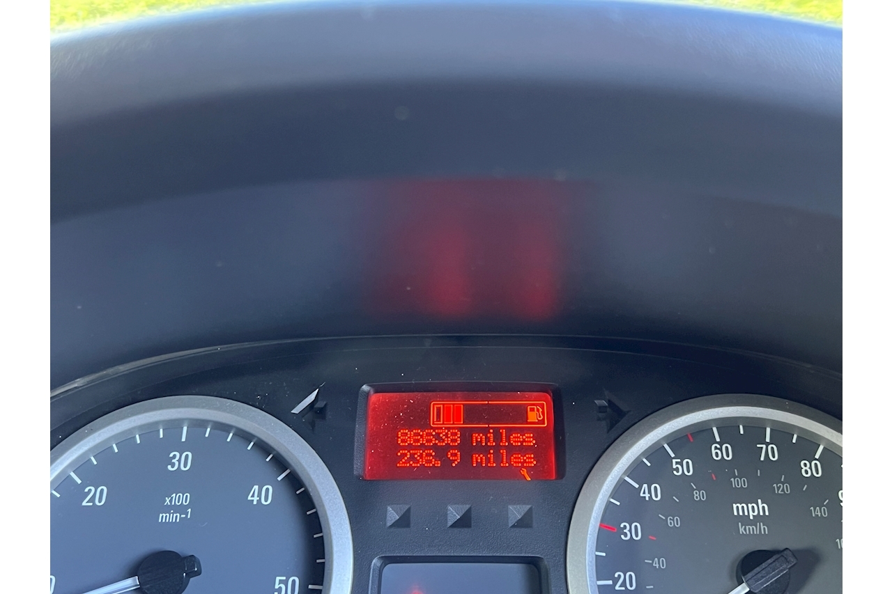 Used 2014 Vauxhall Vivaro CDTi Sportive For Sale in Bristol (U2888 ...