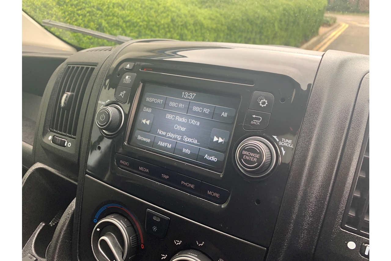 Used 2019 Citroen Relay BlueHDi 35 Enterprise For Sale in Bristol ...