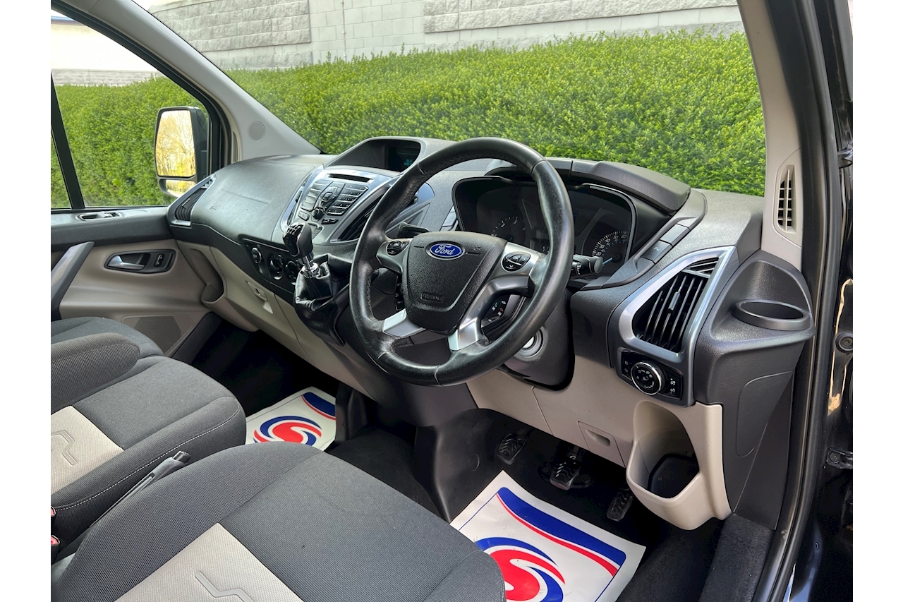 Used 2016 Ford Transit Custom TDCi 290 Limited For Sale in Bristol ...