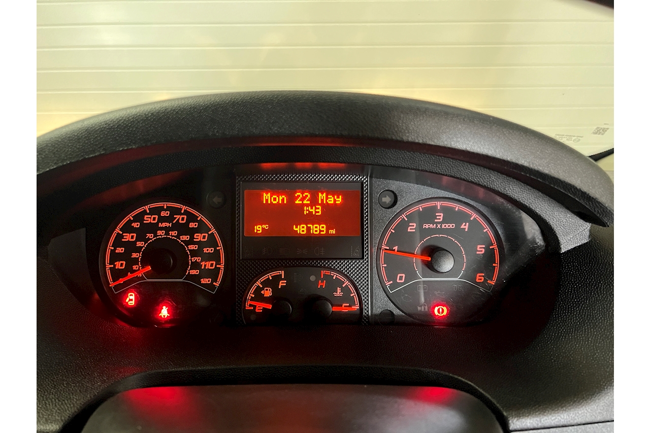 Used 2020 Citroen Relay BlueHDi 35 Enterprise For Sale in Bristol ...