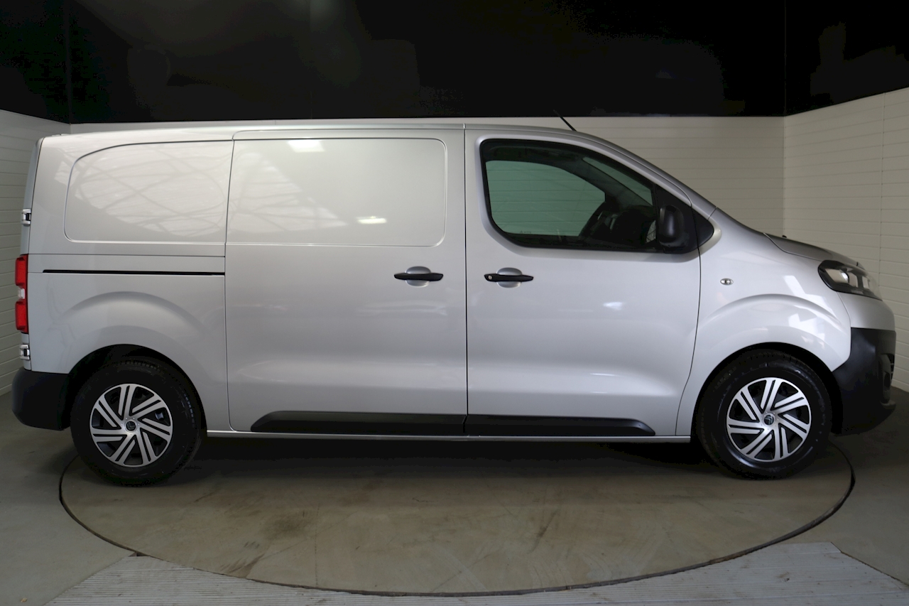 Used 2017 Citroen Dispatch BlueHDi 1000 Enterprise M For Sale in Bristol (U3223) | Avanti ...
