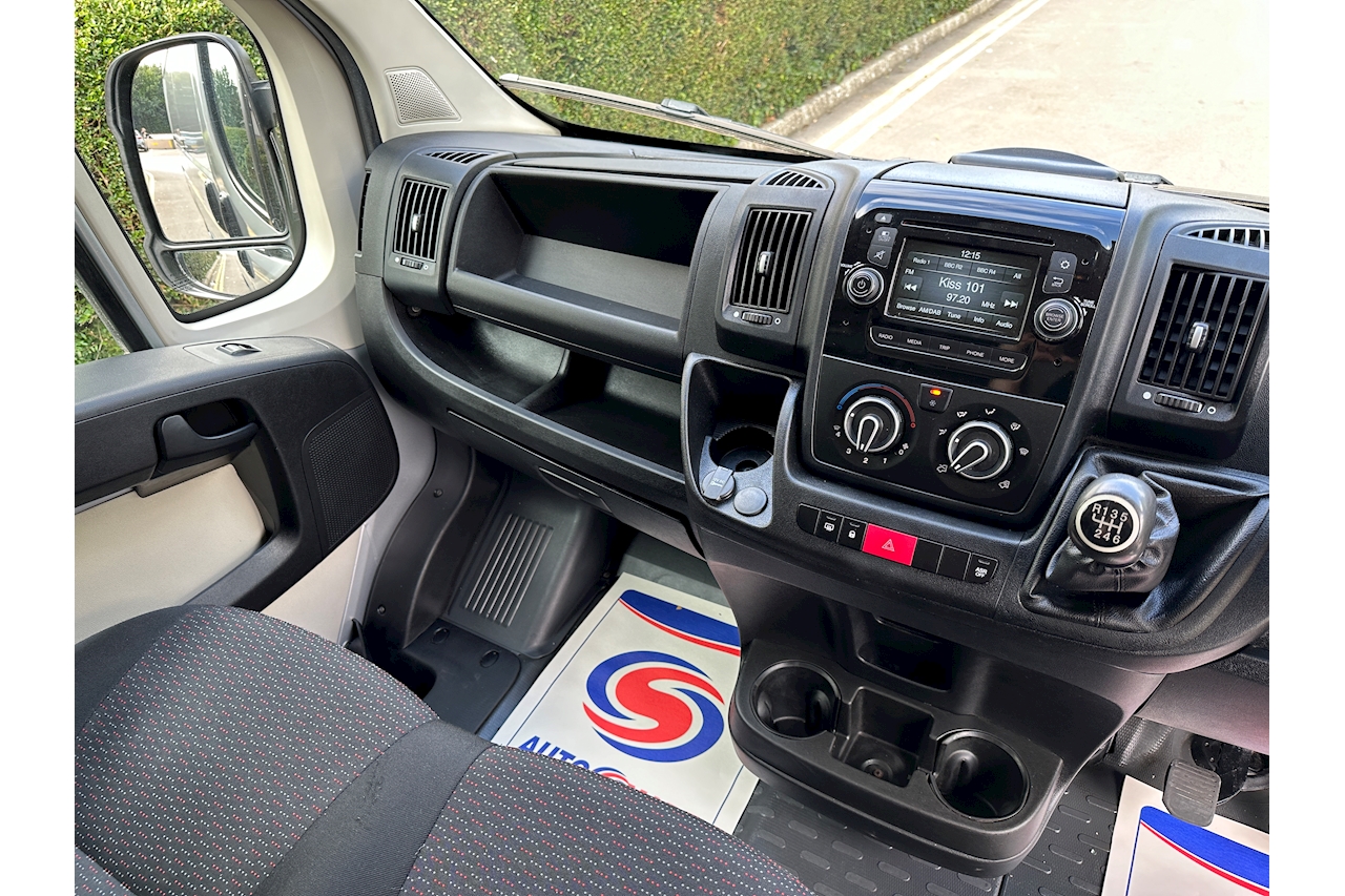 Used 2017 Citroen Relay BlueHDi 35 Enterprise For Sale in Bristol ...