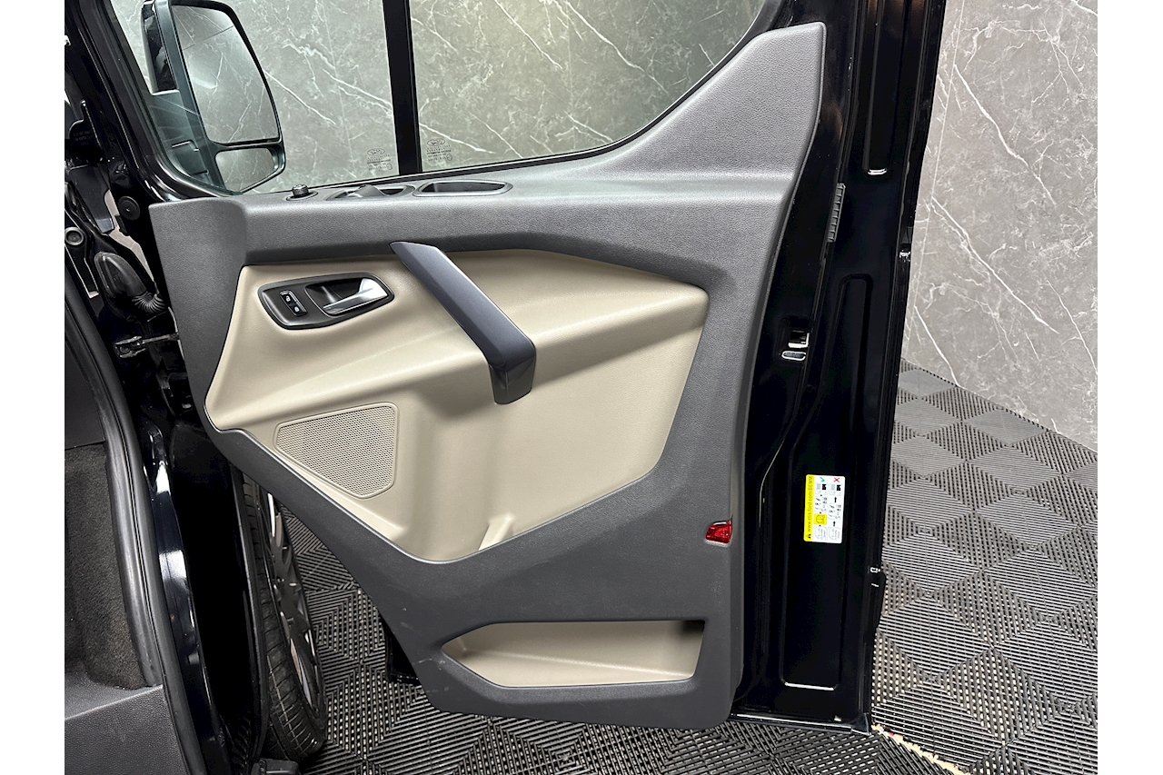 Used 2017 Ford Transit Custom 310 Limited H1 Dciv L2 For Sale in ...