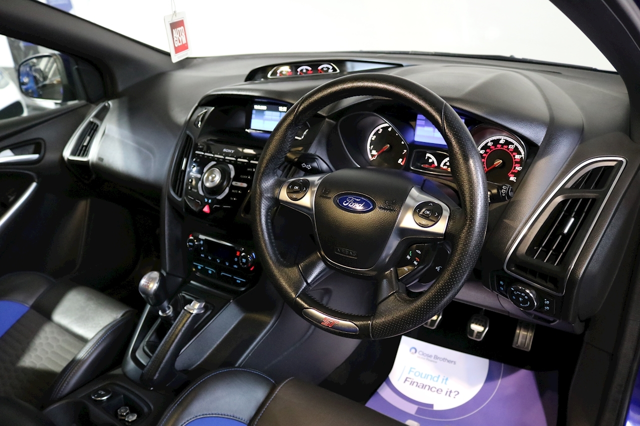 Used 2012 Ford Focus ST-2 For Sale in Bristol (U719) | Avanti ...