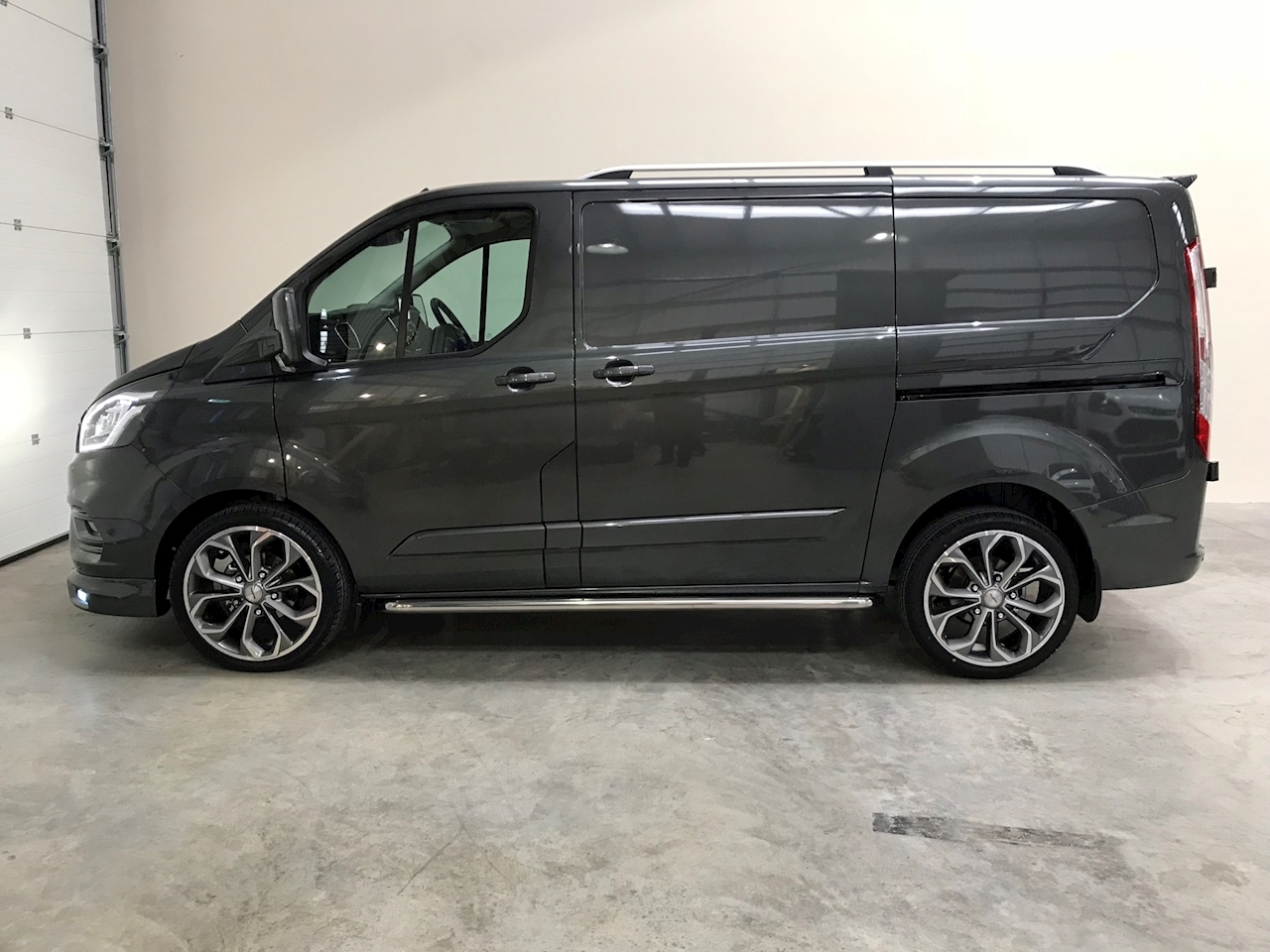 Used 2018 Ford Transit Custom 280 Limited Elite Edition 130 For Sale ...