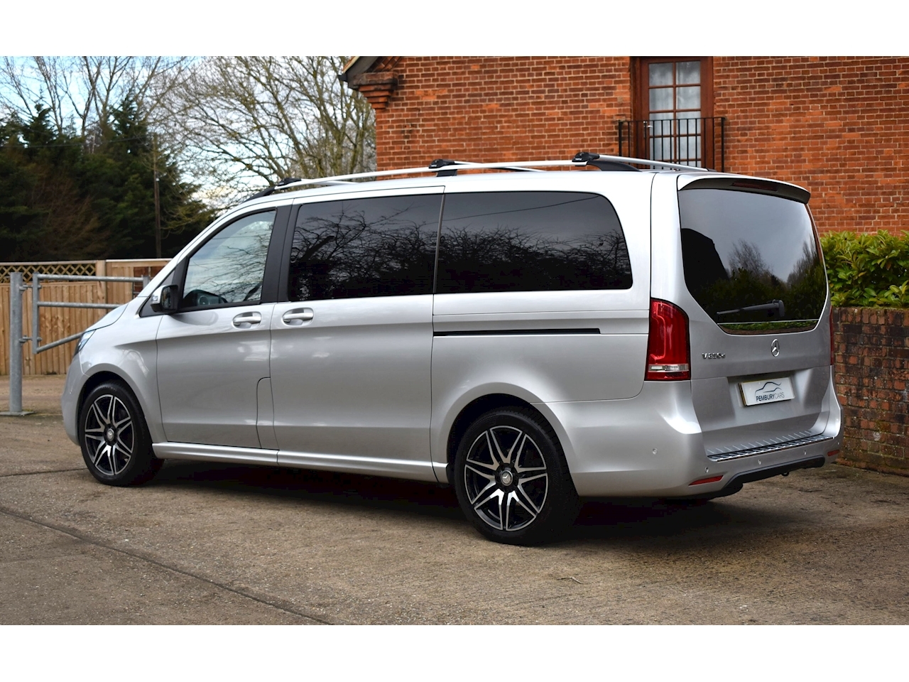 Used 2017 Mercedes-Benz V Class V250d AMG Line For Sale (U1175 ...