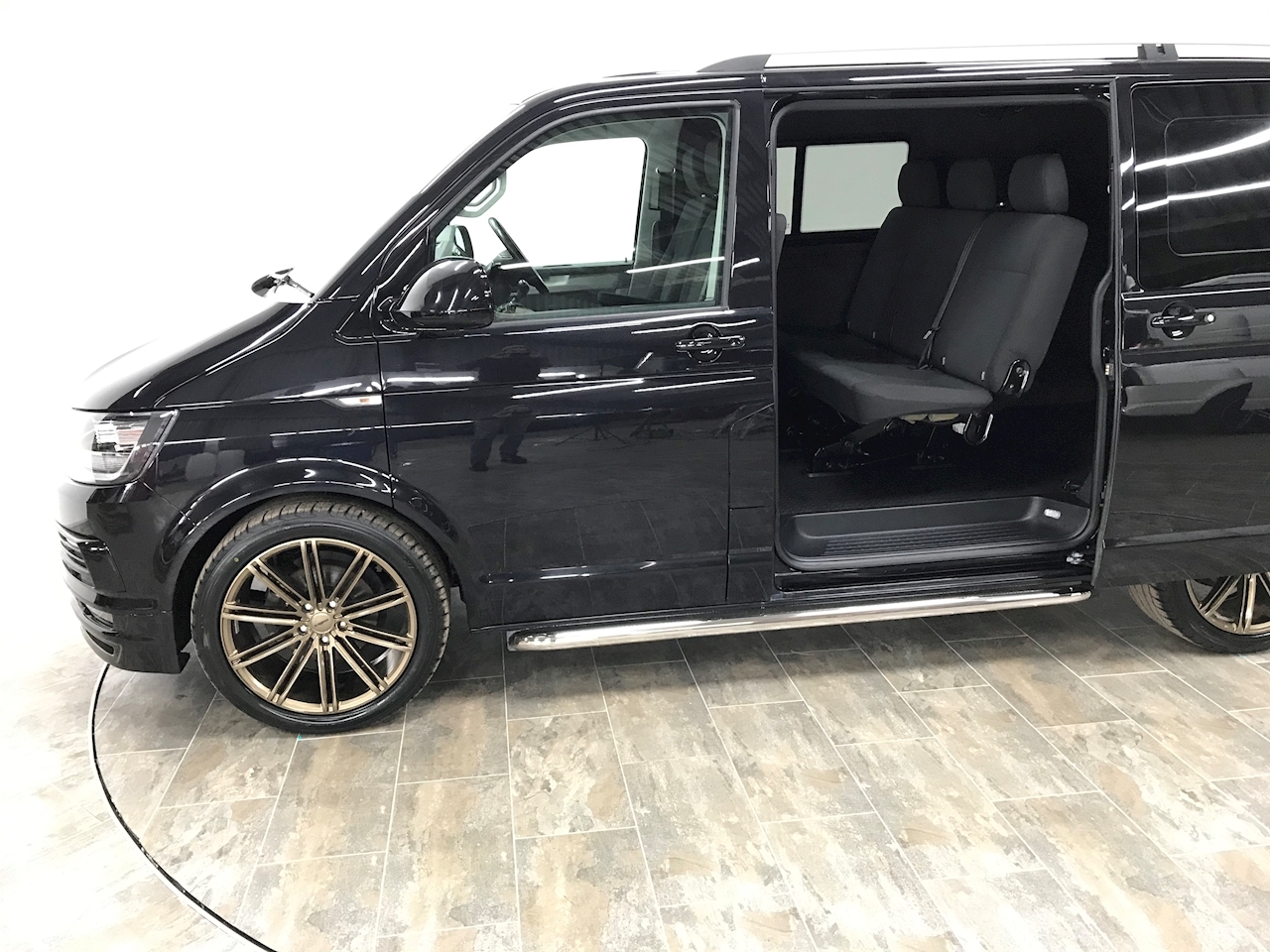 Used 2016 Volkswagen Transporter T30 Tdi P/V Highline Bmt 2.0 Van With ...