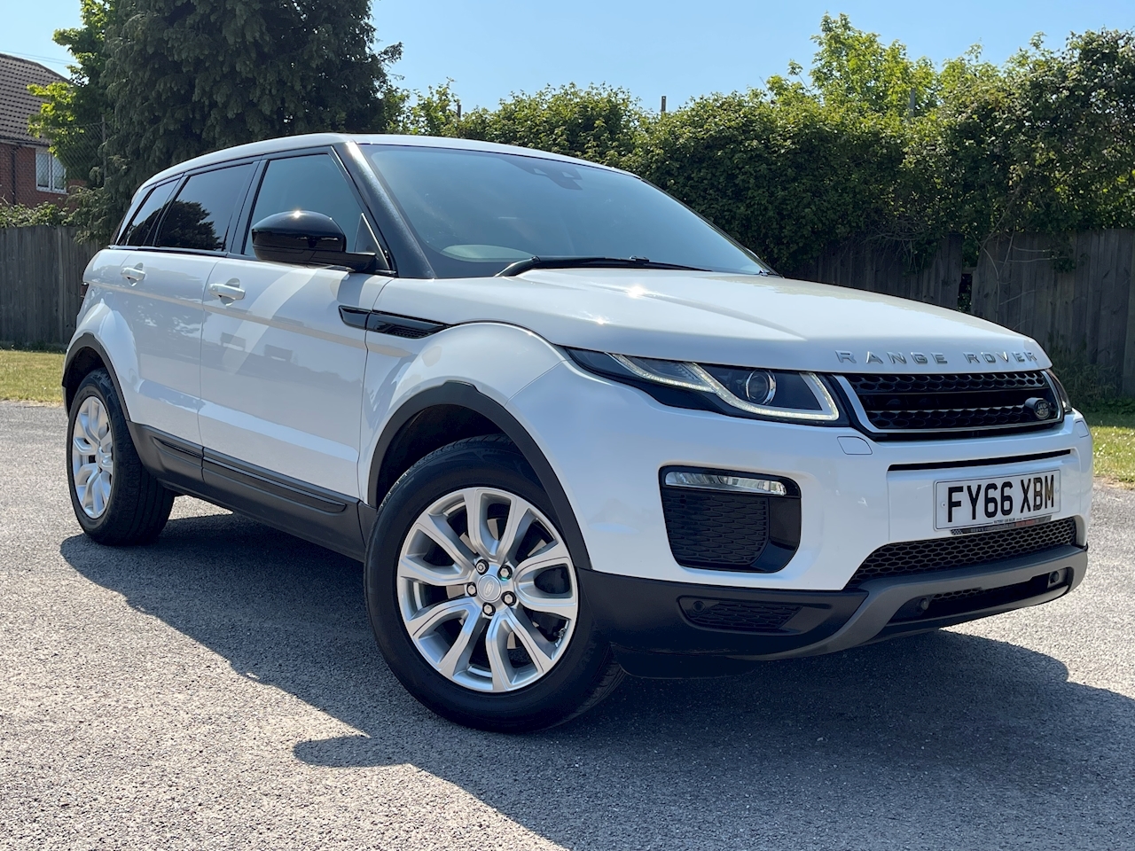 Used 2016 Land Rover Range Rover Evoque TD4 SE Tech For Sale in Suffolk ...