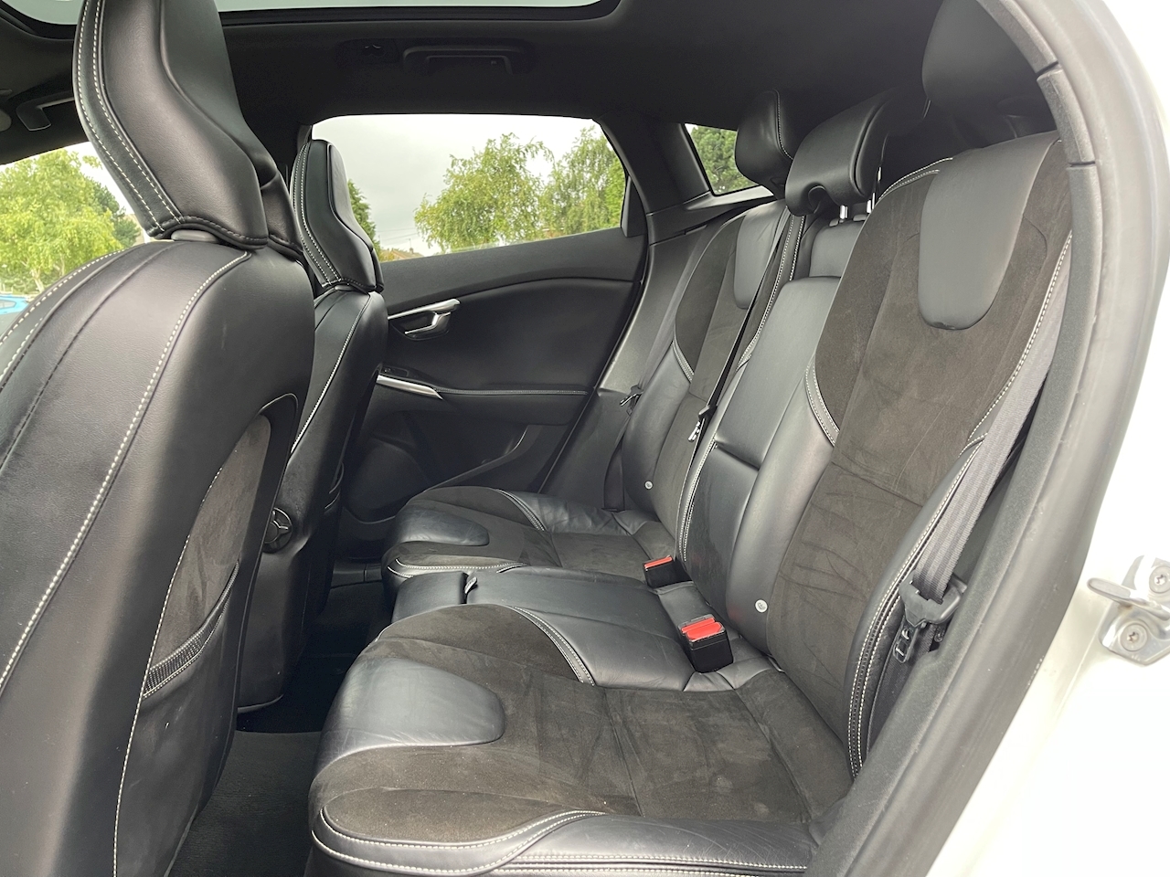 Used 2014 Volvo V40 D2 R-Design Nav For Sale in Suffolk (U11015) | Victory Car Sales Ltd