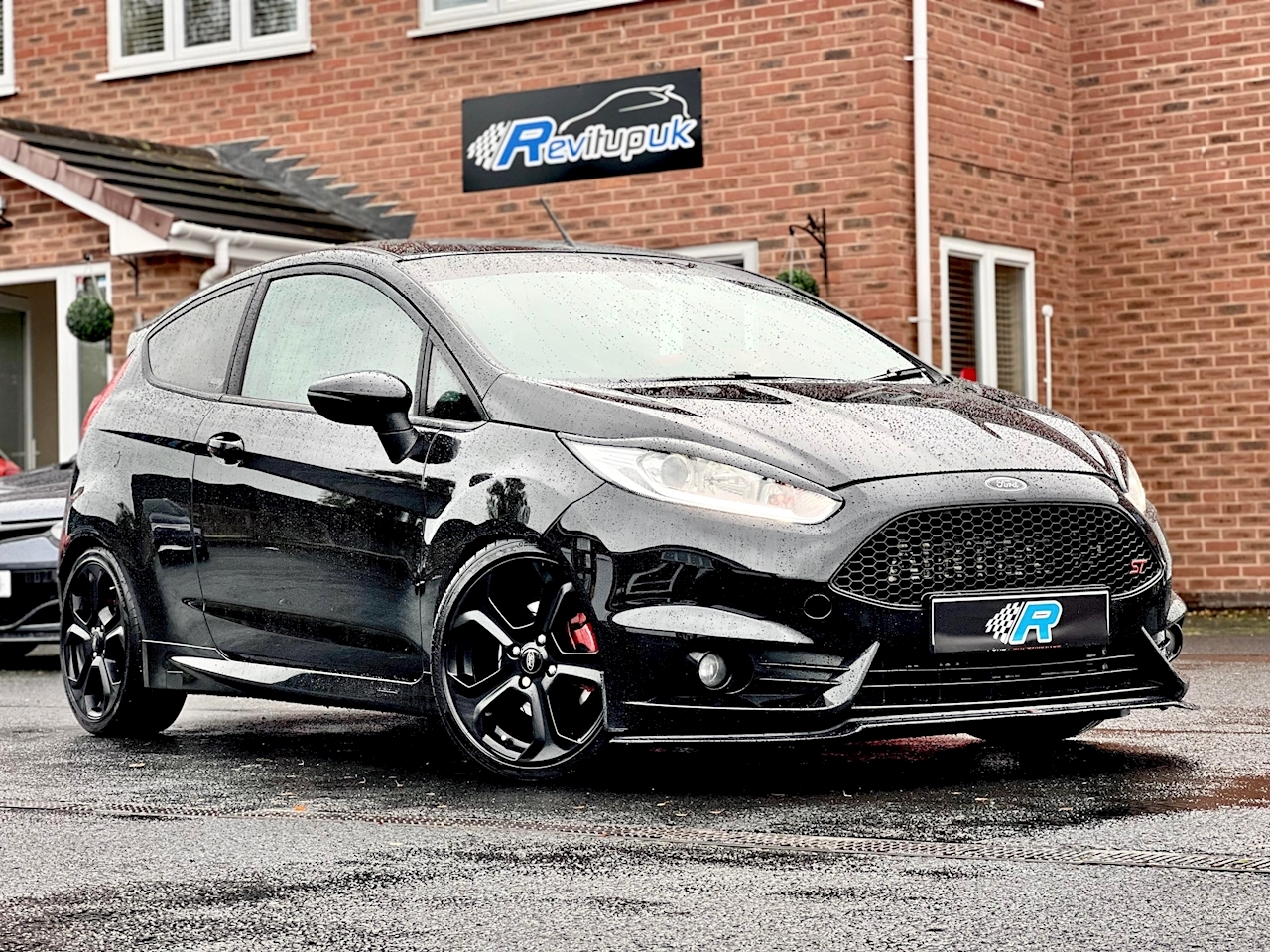 Used 2014 Ford Fiesta T EcoBoost ST-2 For Sale (U1376) | Rev It Up UK