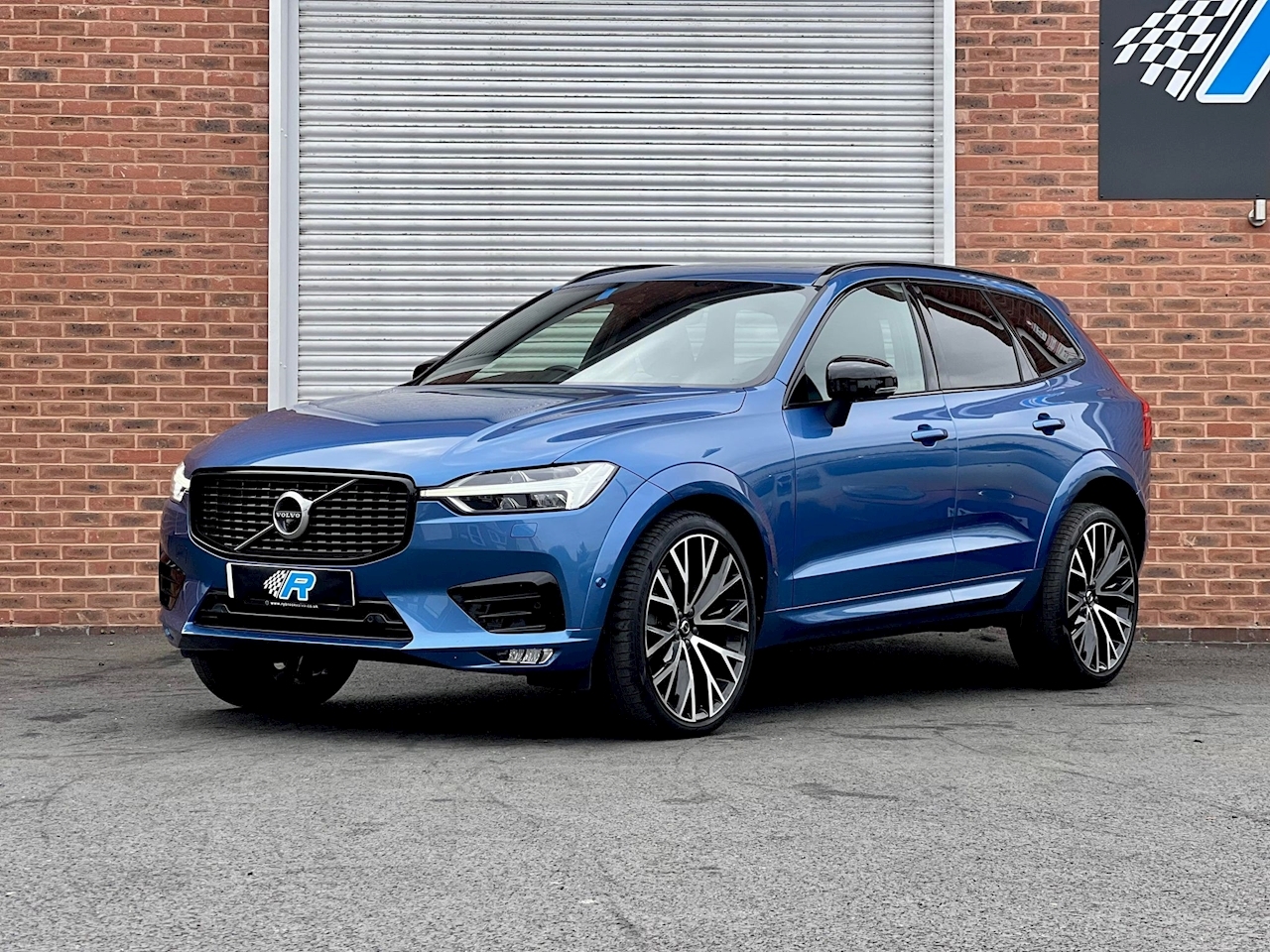 Used 2020 Volvo XC60 B4 MHEV R-Design Pro For Sale (U1611) | Rev It Up UK