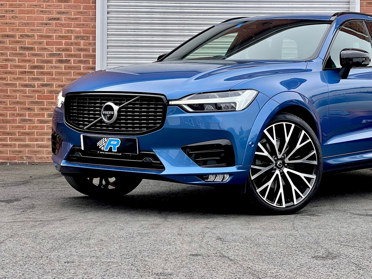 Used 2020 Volvo XC60 B4 MHEV R-Design Pro For Sale (U1611) | Rev It Up UK
