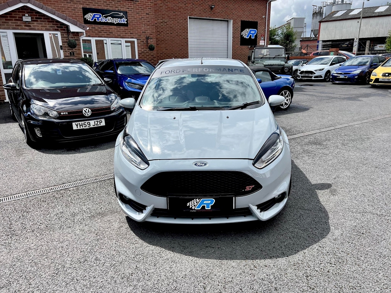 Used 2017 Ford Fiesta T EcoBoost ST-200 For Sale (U1660) | Rev It Up UK