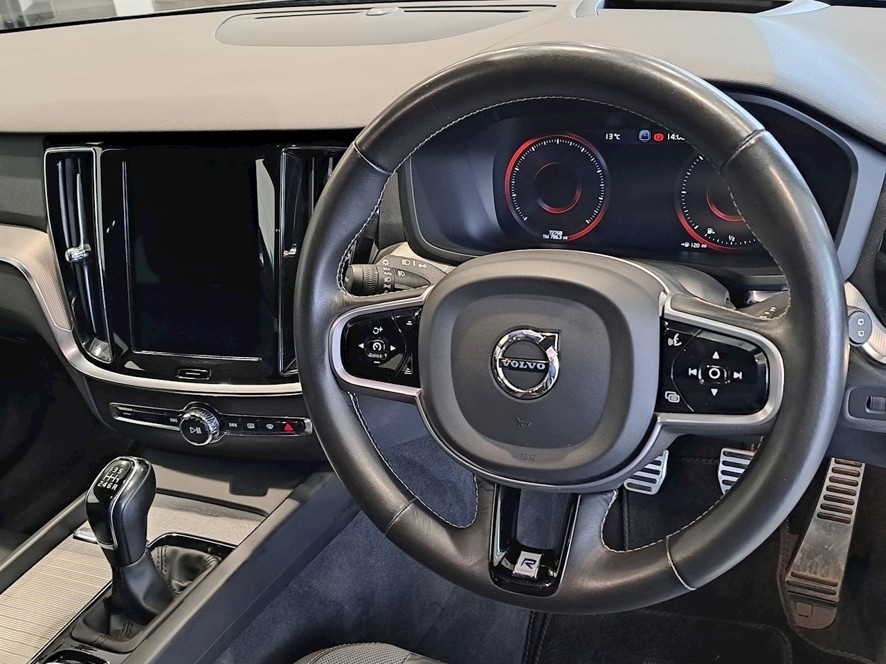 Used 2019 Volvo V60 D3 R-Design Plus For Sale (U10492) | S.J. Rayner (Cars)