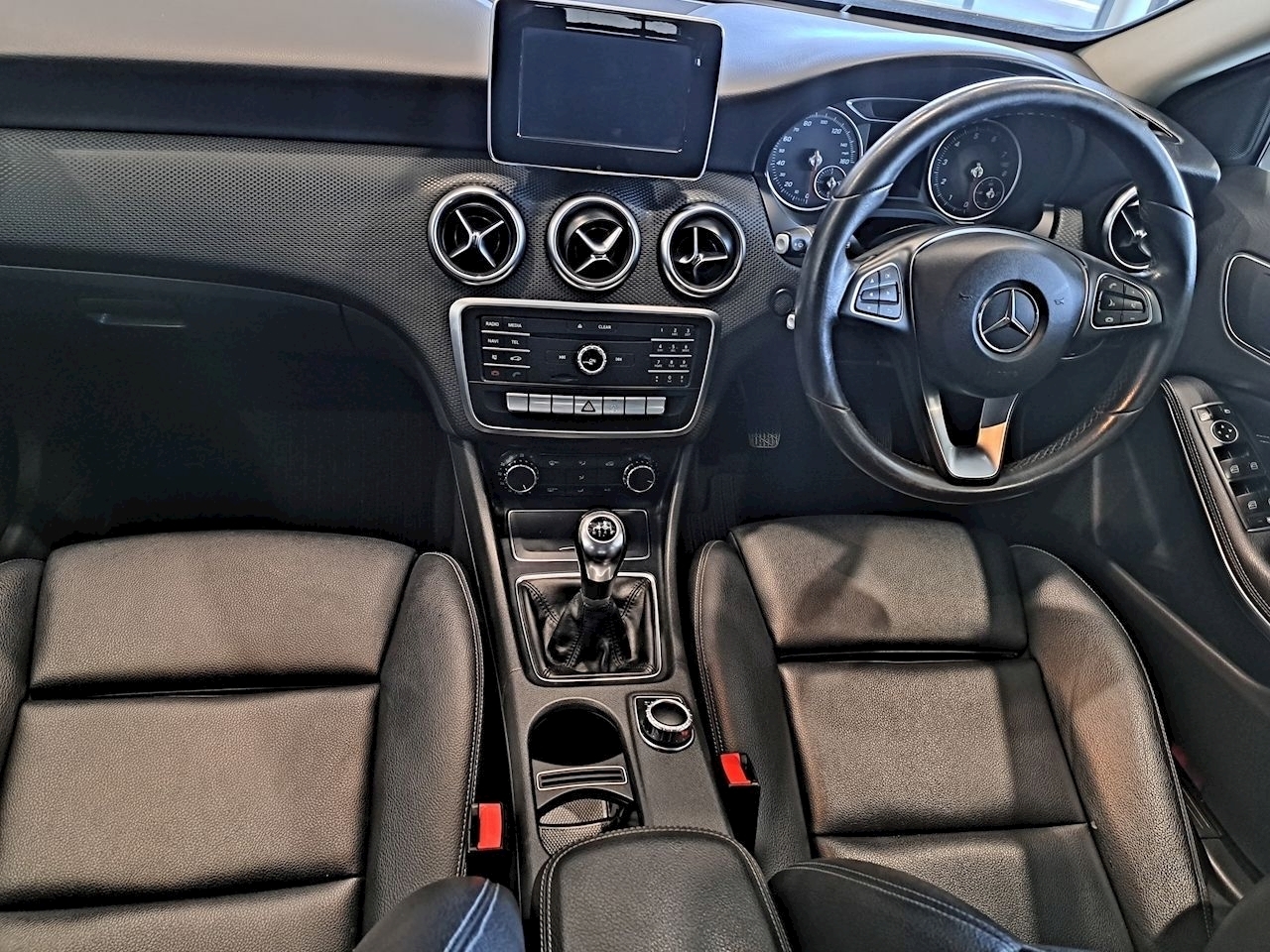 Used 2017 Mercedes-Benz A Class A160 SE For Sale (U10645) | S.J. Rayner ...