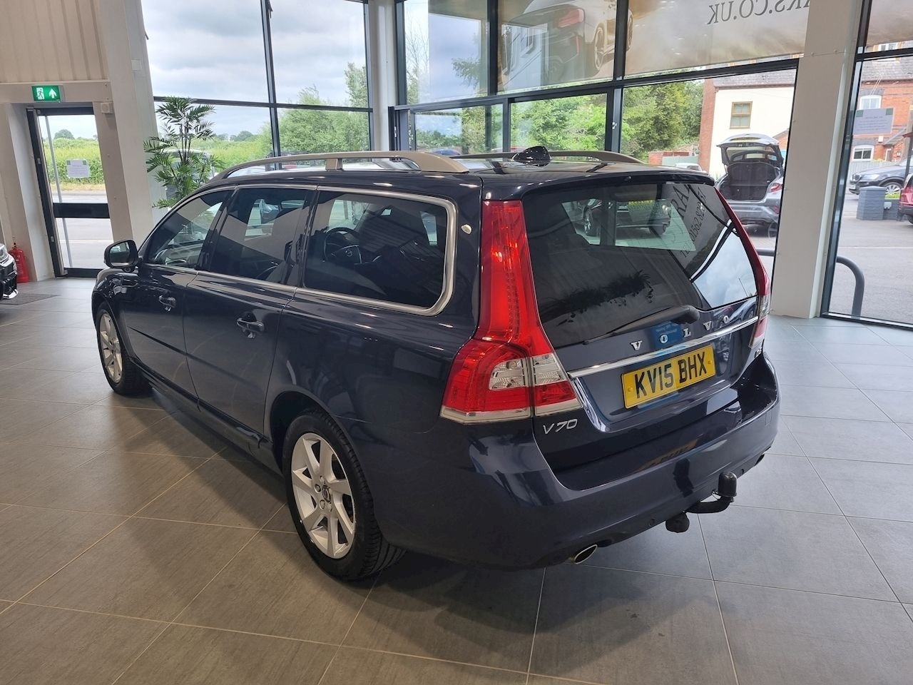 Used 2015 Volvo V70 D5 SE Lux For Sale (U10658) | S.J. Rayner (Cars)