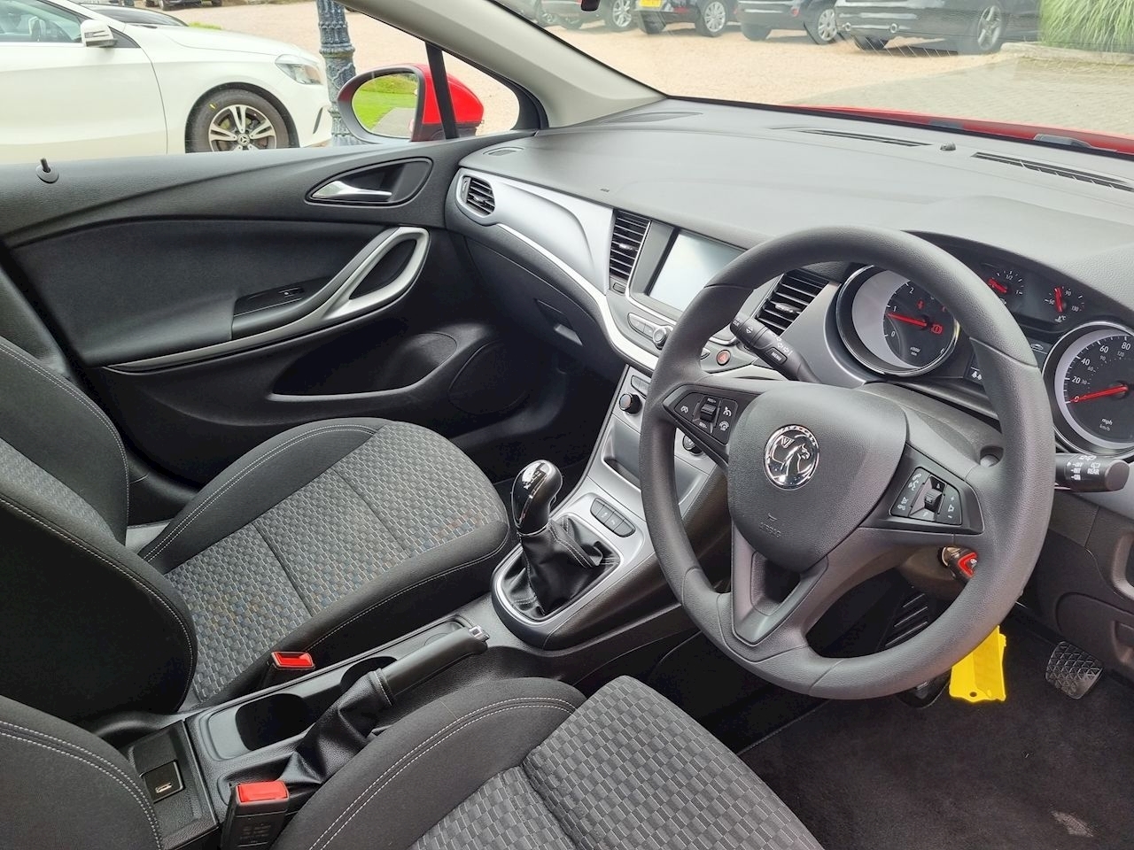 Used 2017 Vauxhall Astra CDTi ecoFLEX Design For Sale (U10721) | S.J ...