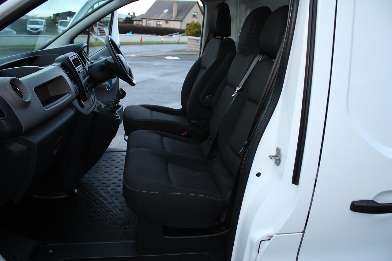 Used 2018 Renault Trafic SL27 1.6 DCI 120 Business+ For Sale (U230 ...
