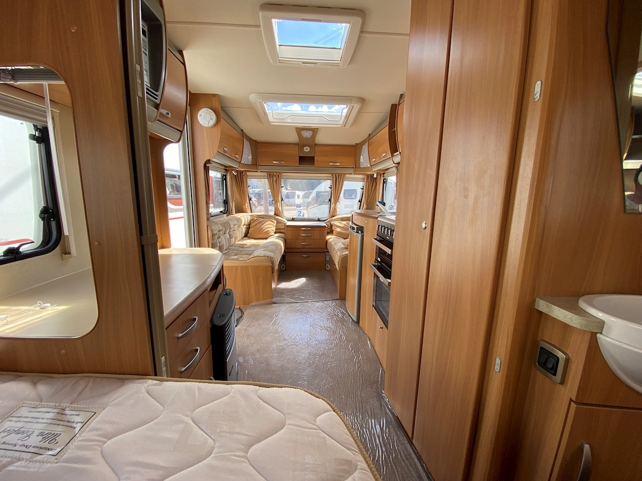 Used Swift Challenger 2009 540 For Sale in Essex (U1613) | Cranham ...