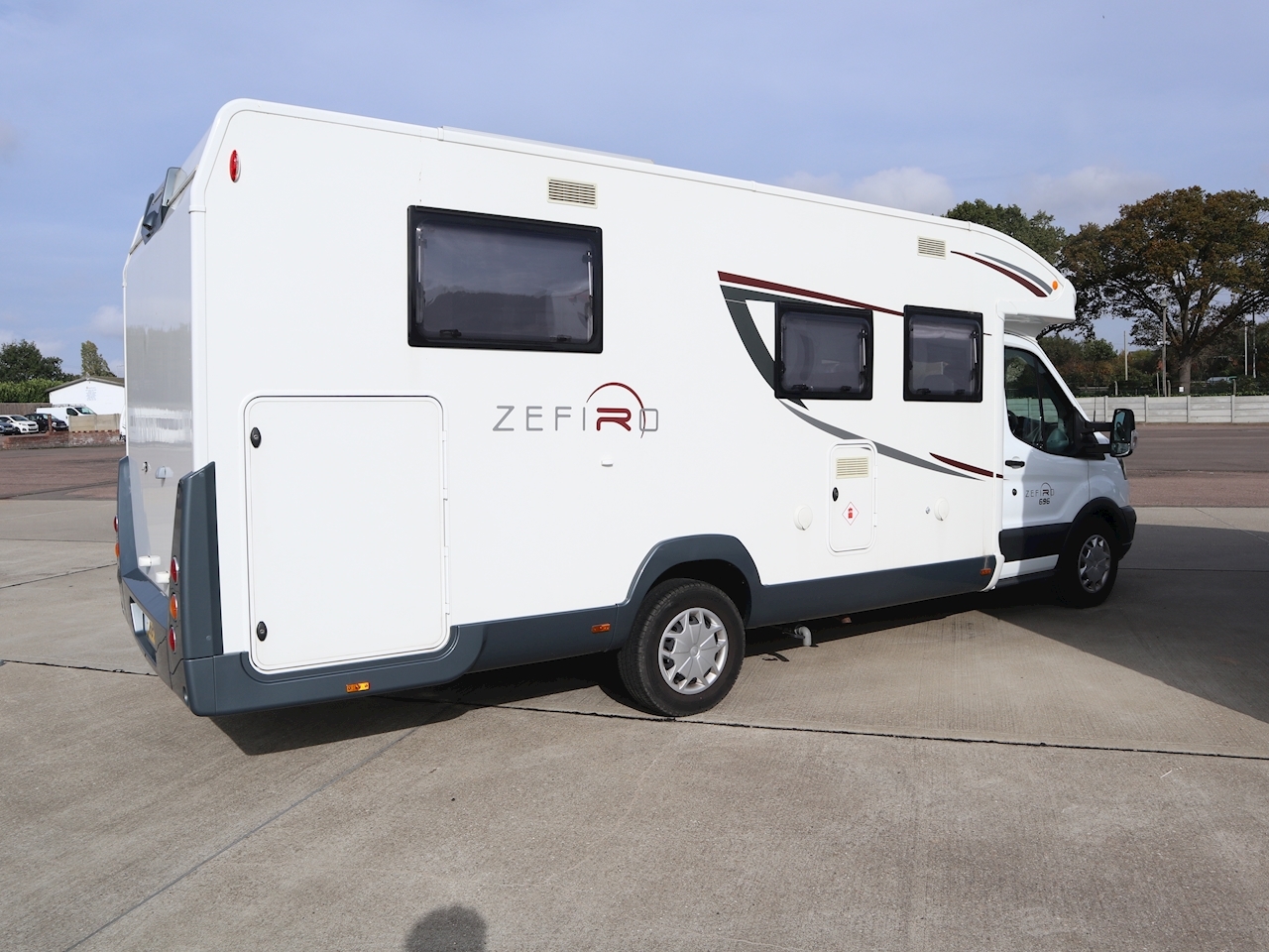 Used 2018 Ford RollerTeam Zefiro 696 Motorhome For Sale in Essex (U1620 ...