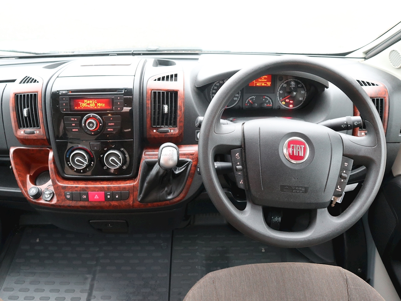 Used Swift Bessacarr 2015 562 For Sale in Essex (U1742) | Cranham ...