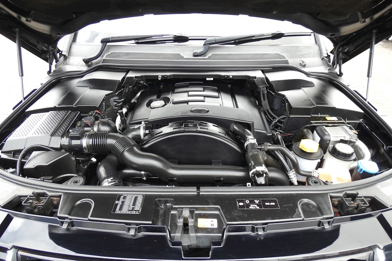 Used 2014 Land Rover Discovery 4 SD V6 HSE For Sale in Aberdeenshire ...