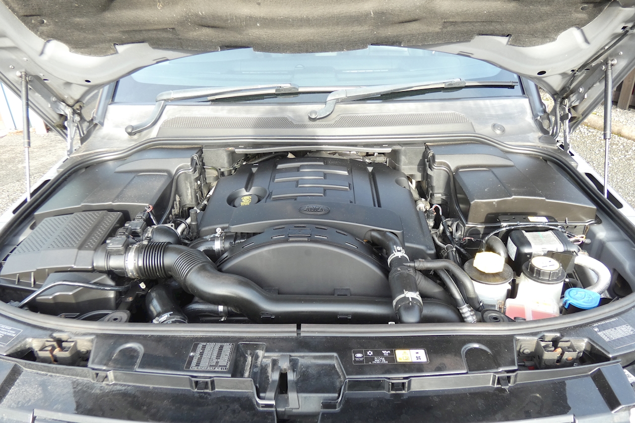 Used 2011 Land Rover Discovery 4 SD V6 HSE For Sale in Aberdeenshire ...