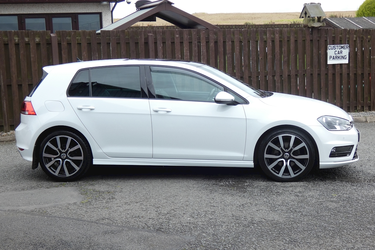 Used 2016 Volkswagen Golf R-Line For Sale in Aberdeenshire (U462 ...