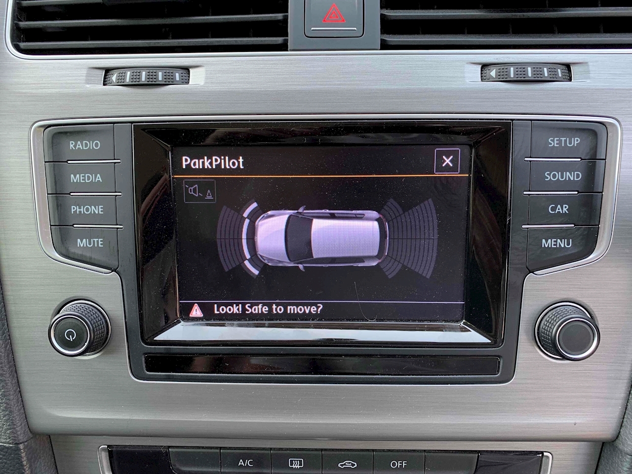 Used 2015 Volkswagen Golf Match Tdi Bluemotion Technology For Sale in ...