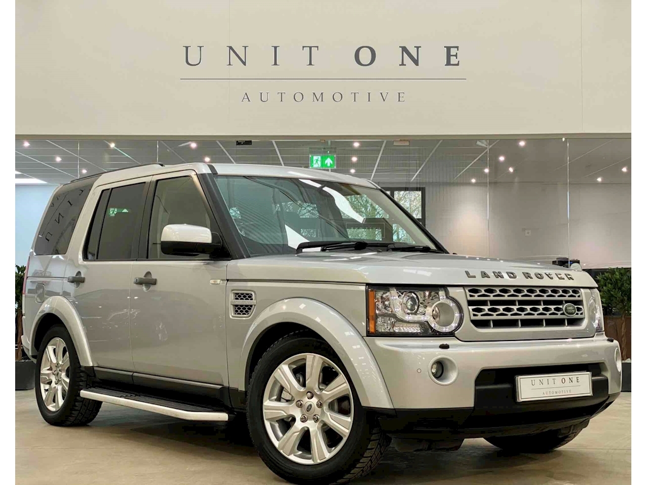 Used 2013 Land Rover Discovery 4 SD V6 HSE For Sale in West Sussex ...