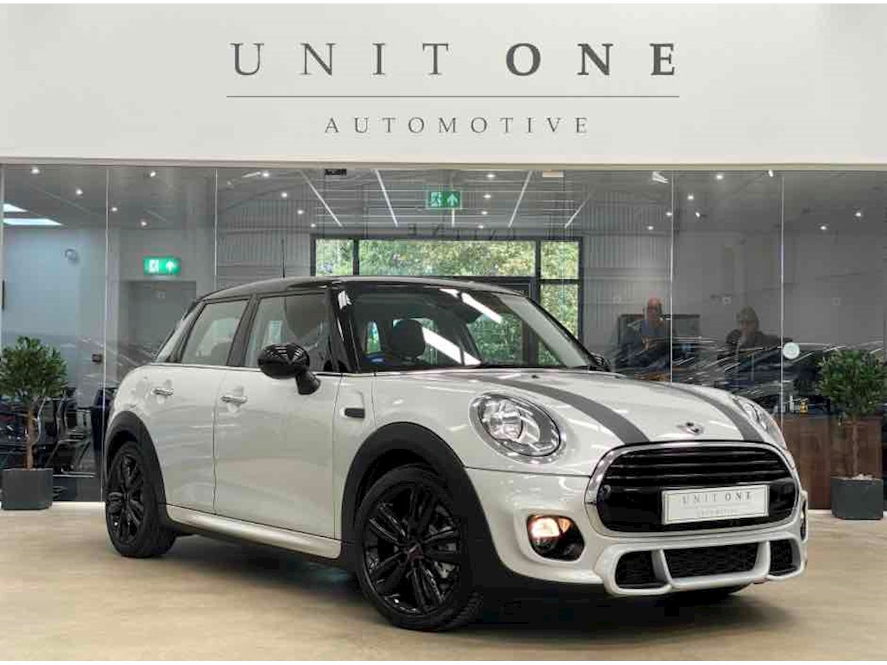 Used 2018 MINI Hatch Cooper For Sale in West Sussex (U1587) | Unit One ...